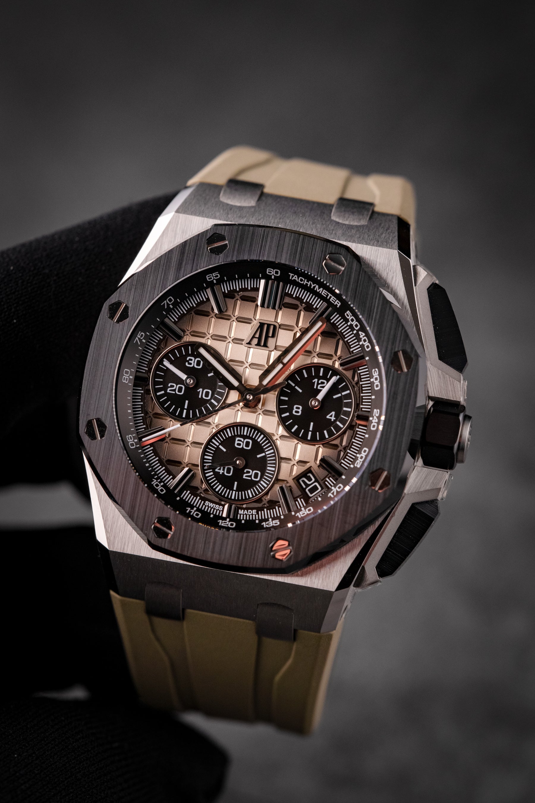 Audemars Piguet Royal Oak Offshore 43mm Smoke Grey 26420SO.OO.A600CA.0 ...
